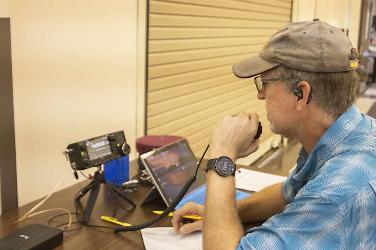 Ham radio operators take part in annual field day – Bowie News